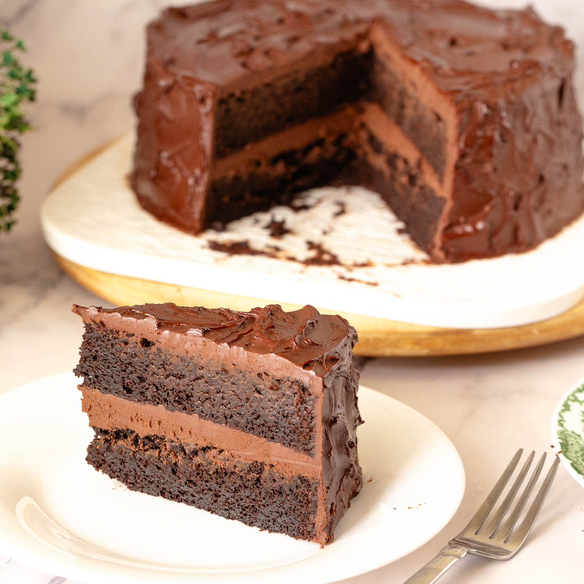 Ultimate Chocolate Mud Cake with Chocolate Ganache Frosting - Veena ...
