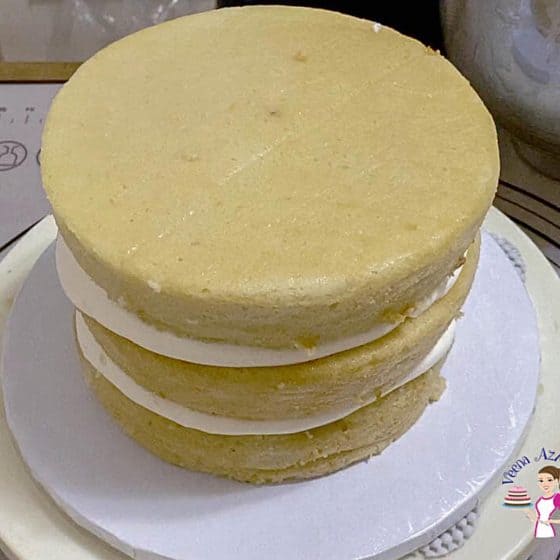 How to Bake Flat Cakes Using Cake Strips - Veena Azmanov Kitchen