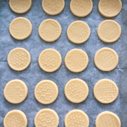 Best Stamped Shortbread Cookies Recipe (No Spread, Easy) - Veena ...