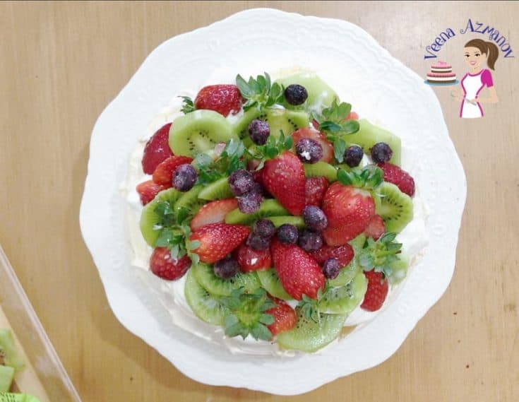 Mastering the Perfect Pavlova: No-fail recipe (Tips and Tricks) - Veena ...