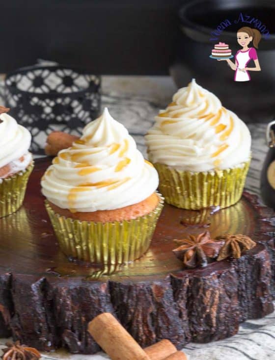 Perfectly Creamy Cream Cheese Frosting without Butter (4 Ingredients ...