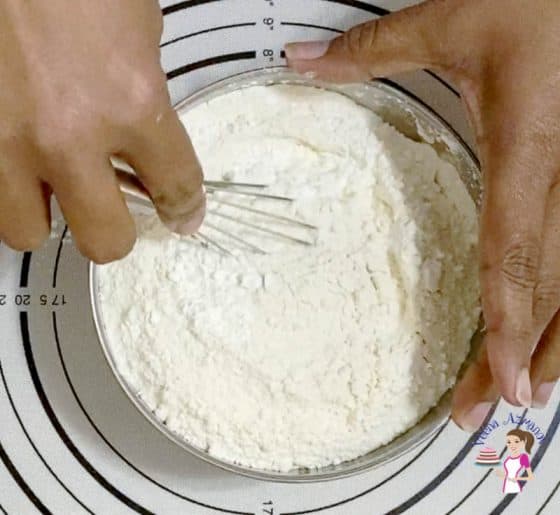 Jam Spritz Cookies – Easy Buttery Cookies with Jam Centers - Veena ...