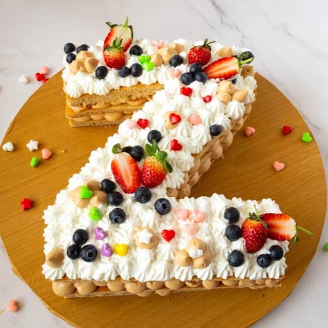 How to Stabilize Whipped Cream (5 Easy & Reliable Methods)- Veena ...