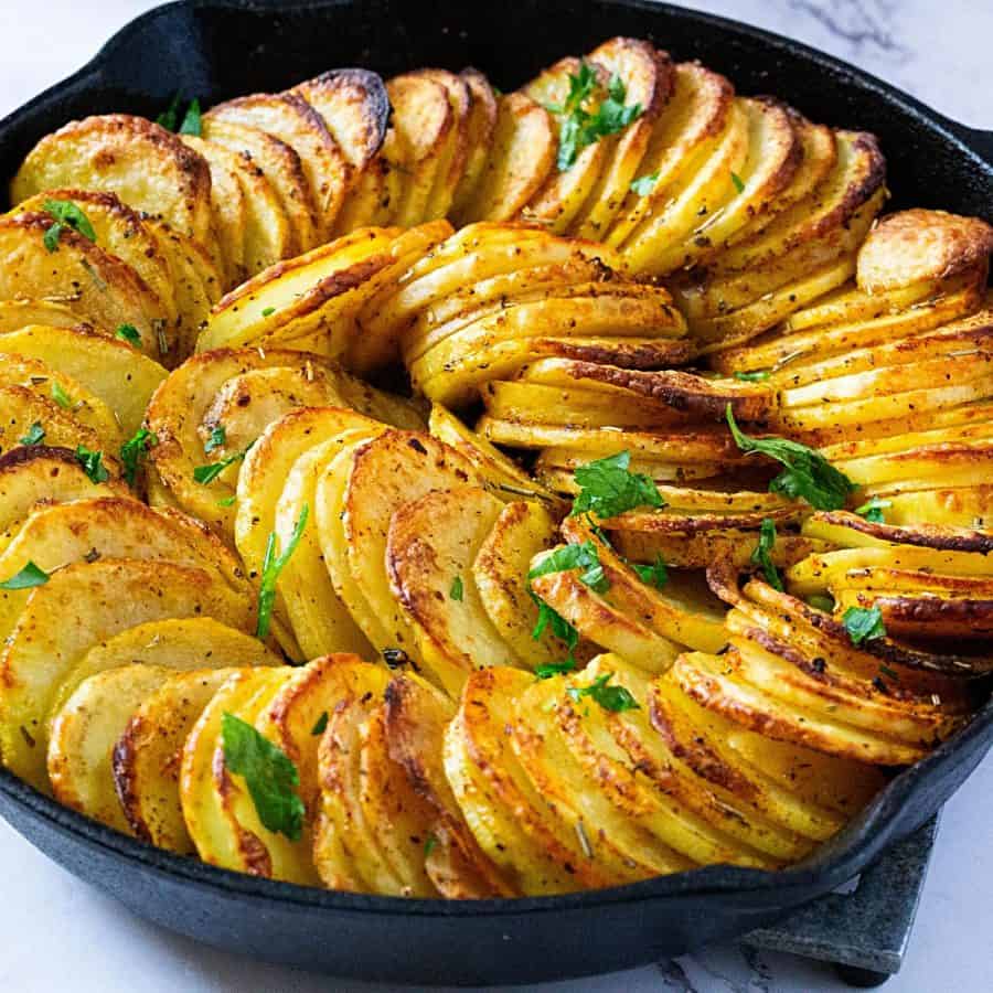 Accordion Sliced Baked Hasselback Potatoes Tasty And Easy Veena