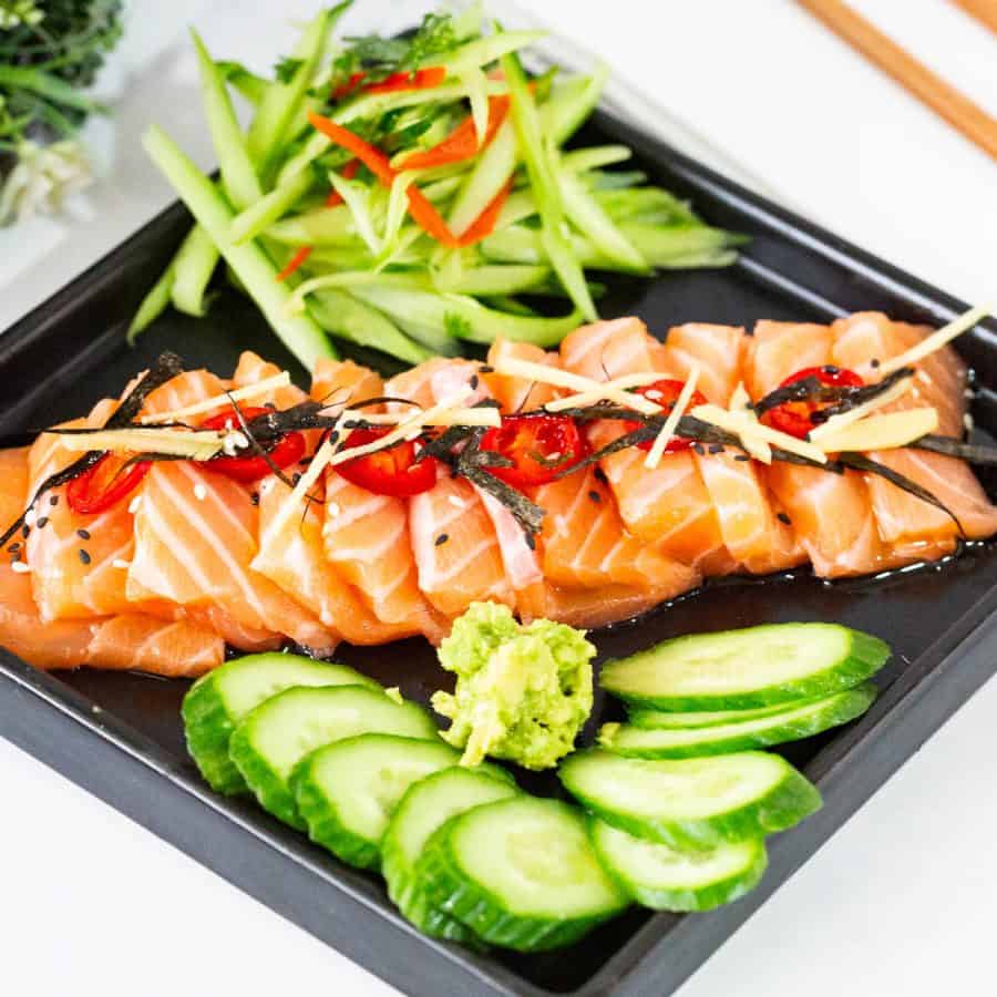 Salmon Sashimi: A Delicate Delight of Japanese Cuisine - Veena Azmanov ...