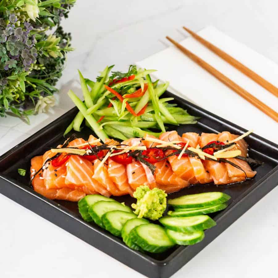 Salmon Sashimi: A Delicate Delight of Japanese Cuisine - Veena Azmanov ...