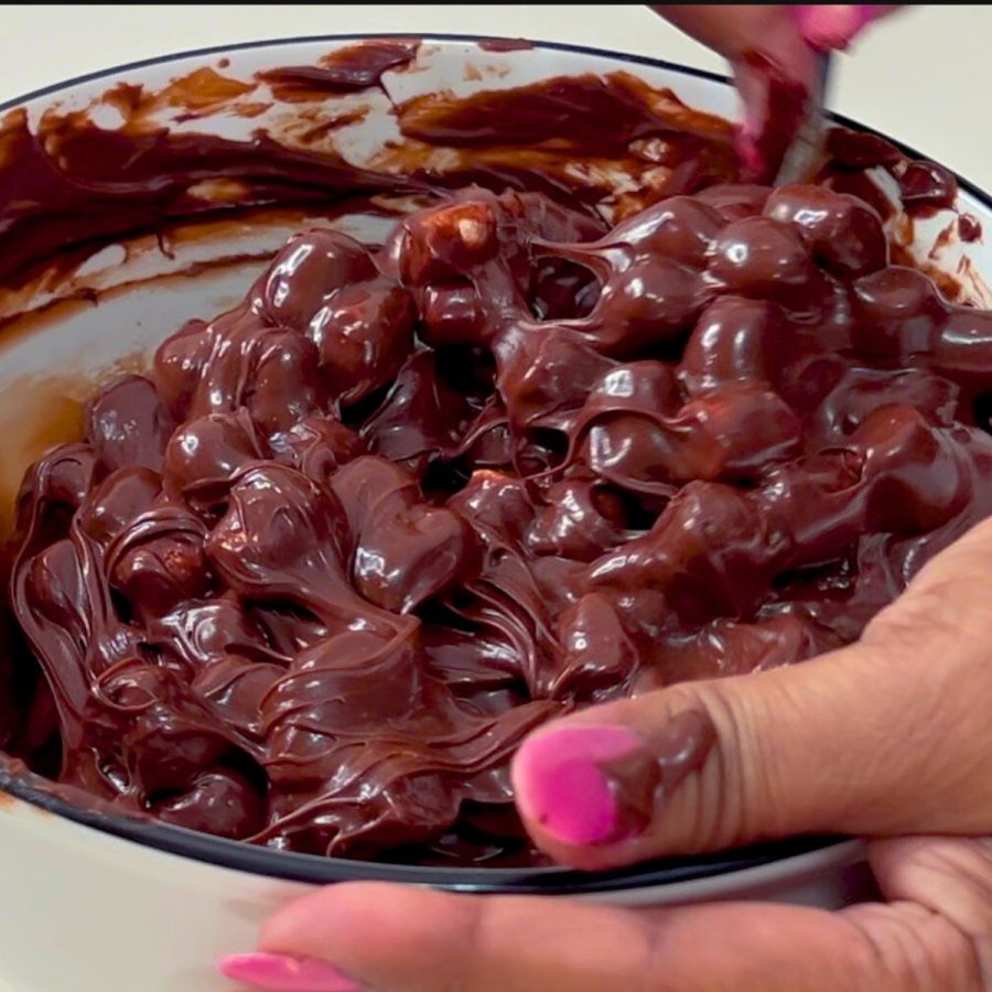 Delicious Marshmallow Fudge: The Perfect Twist - Veena Azmanov Kitchen