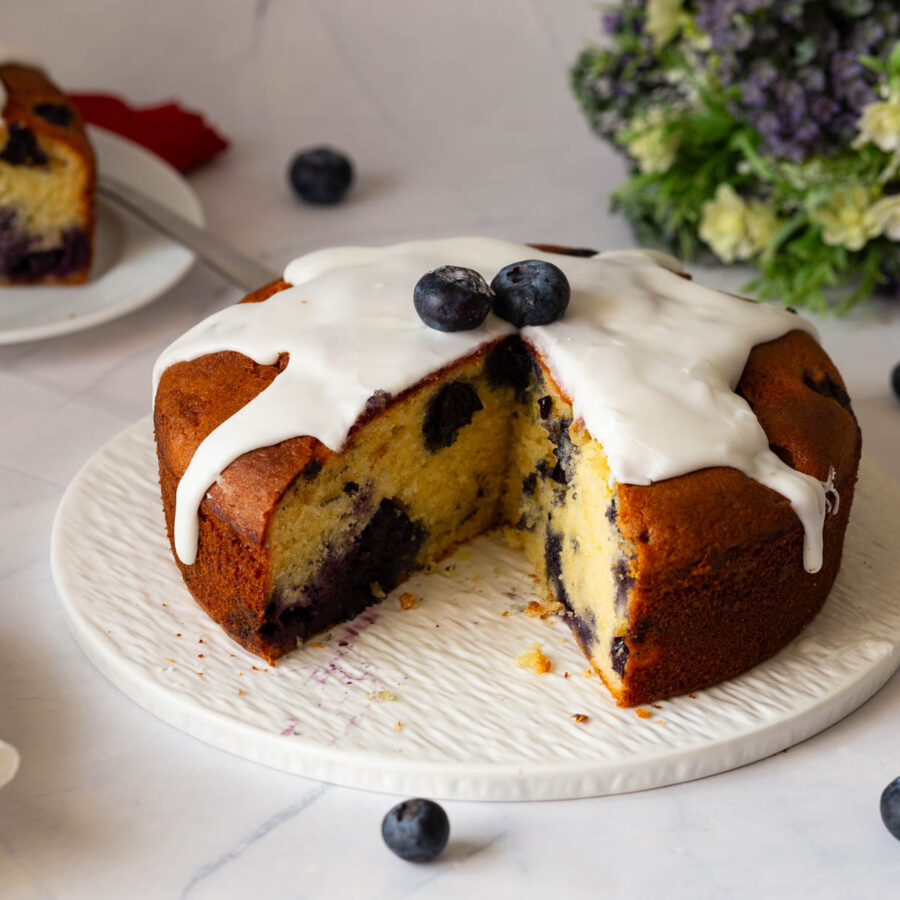 Blueberry Yogurt Cake Recipe – Easy One-Bowl Dessert - Veena Azmanov ...