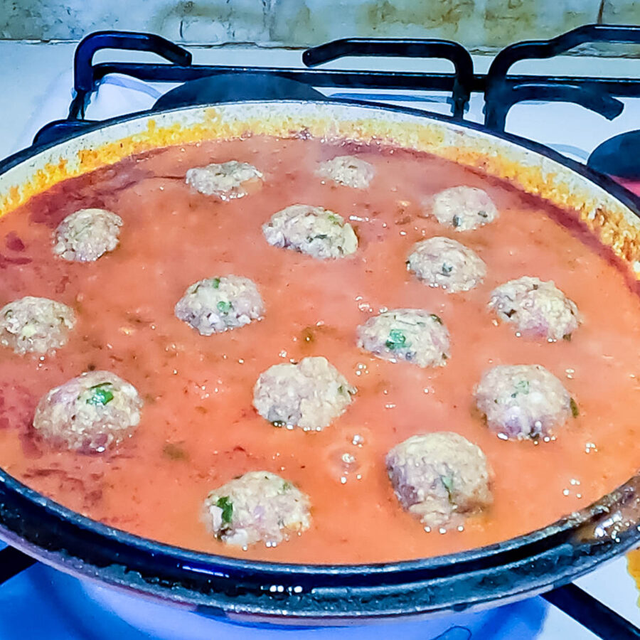 Authentic Moroccan Kefta Tagine (Beef & Lamb Meatballs with Eggs ...